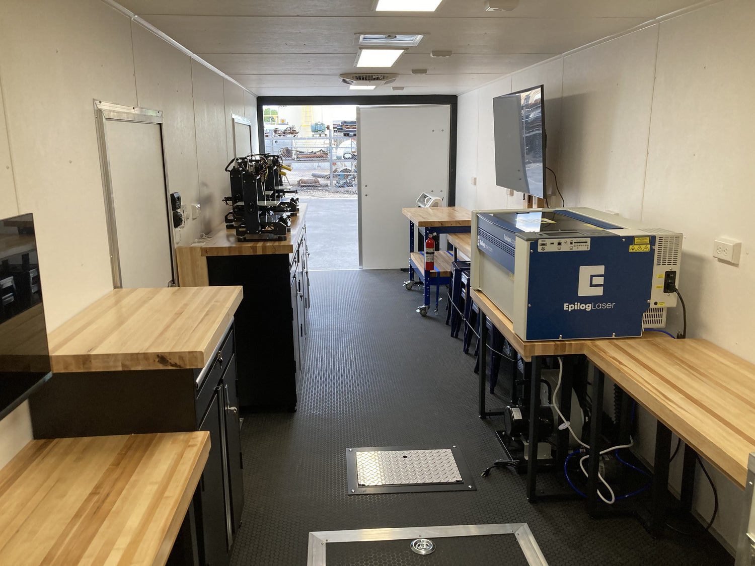 Mobile Makerspace Solutions – Invent2Make